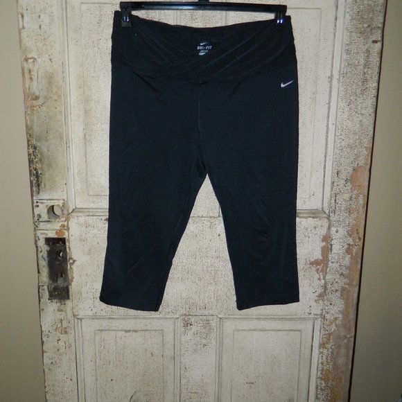 Nike | Pants & Jumpsuits | Nike Dri Fit Running Capri Ruch Twist ...